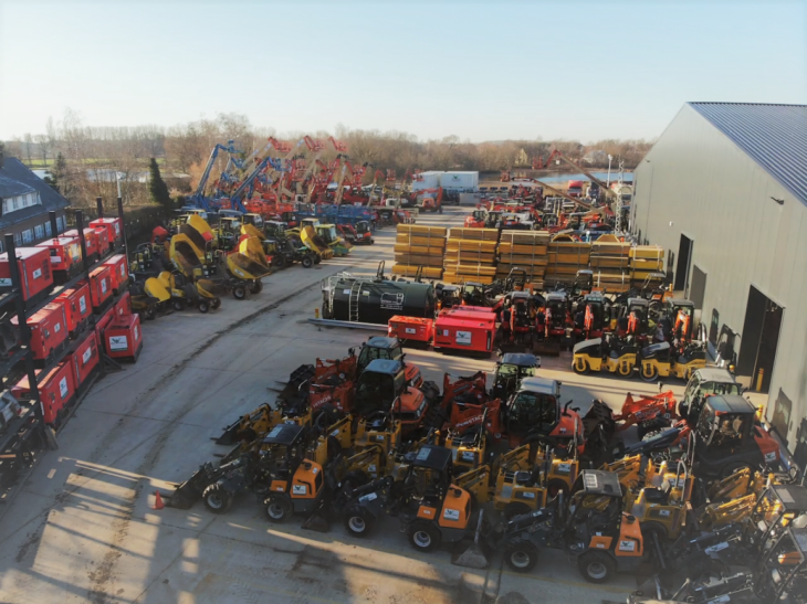 Machines récentes utilisées pour la construction, le jardin, les ...